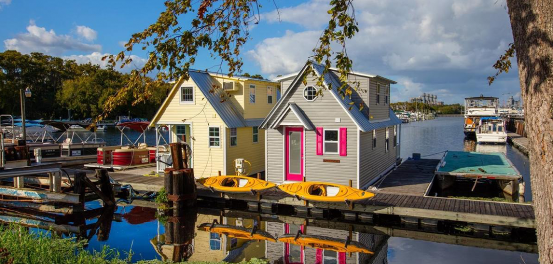 New Floating Bungalows: How To Downsize with a Boat/Home on the Water