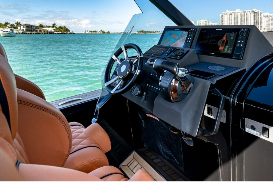 Technohull Launches New 80-knot RIB