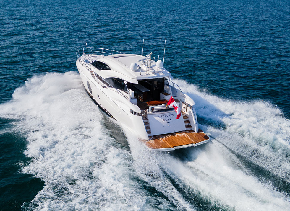New Neptunus 650E: Luxury Blue-Water Cruiser