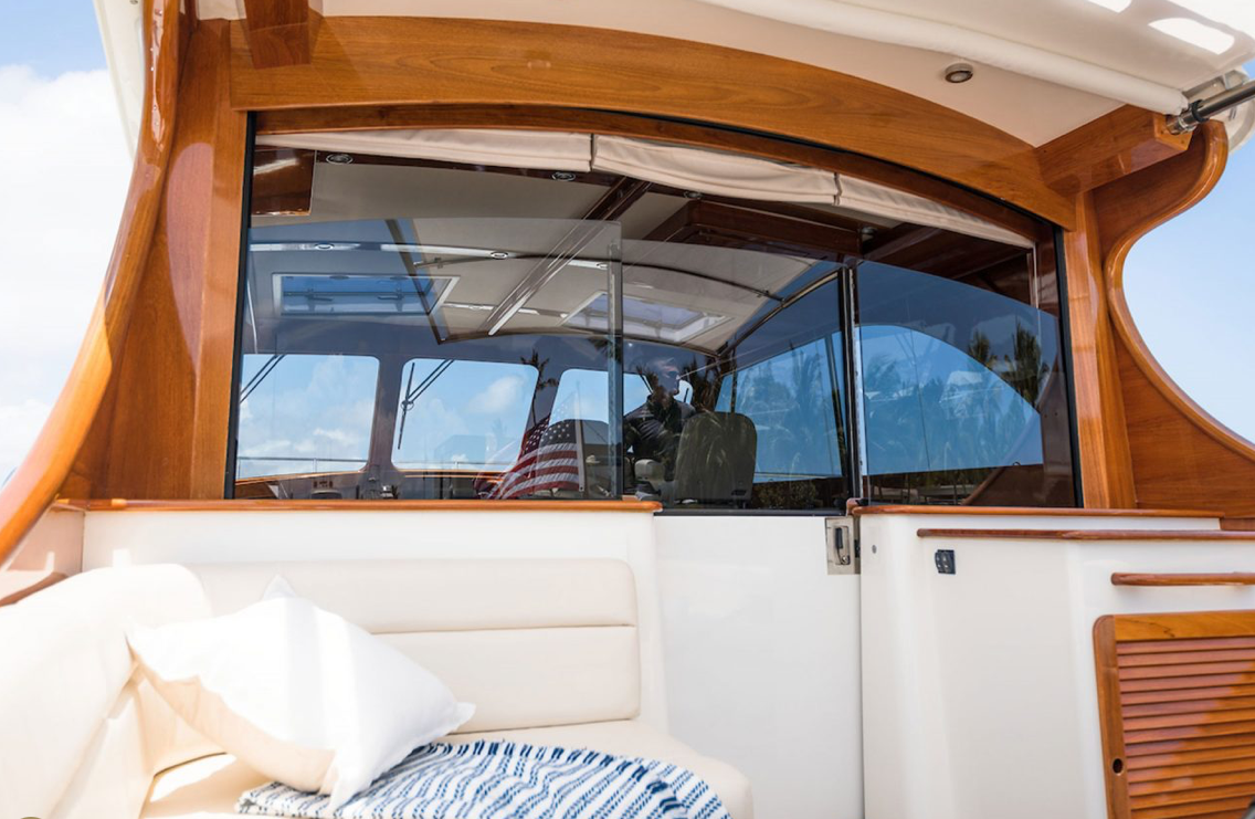 Hinckley Unveils High-Tech Talaria 43
