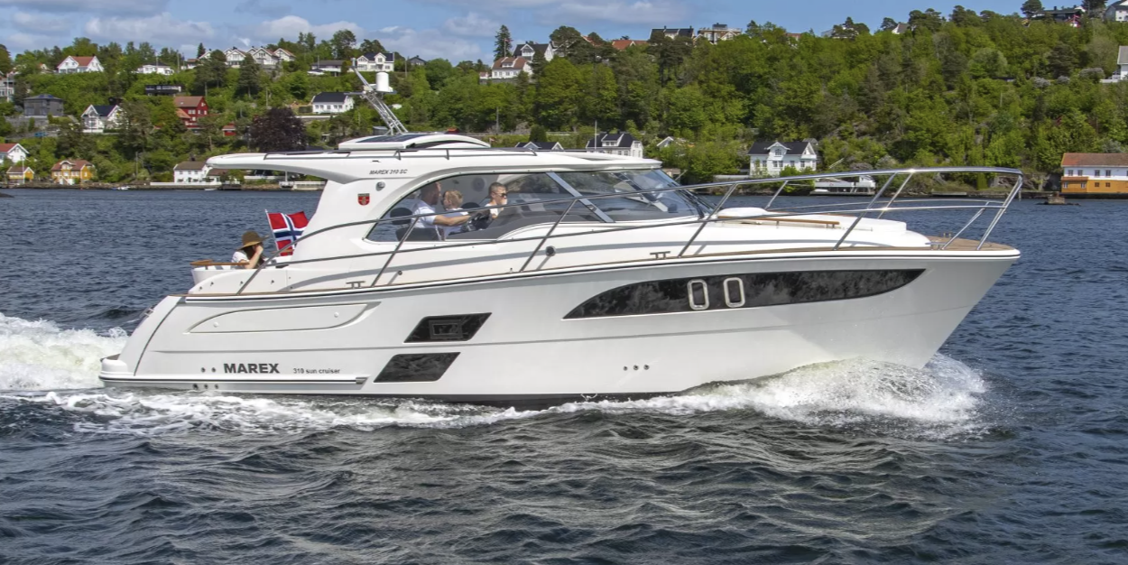 Spacious, Fast, Marex 310 Sun Cruiser Sea Trial